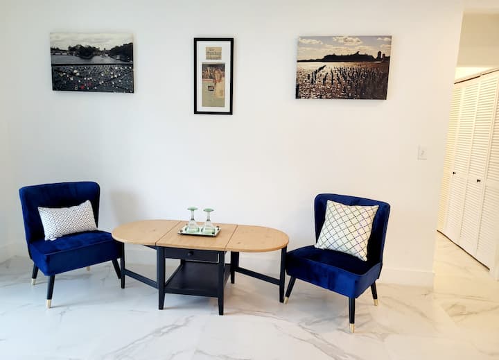 1 Min To Beach. 1bd 1bath. Sleeps 4 - Miami Beach, FL