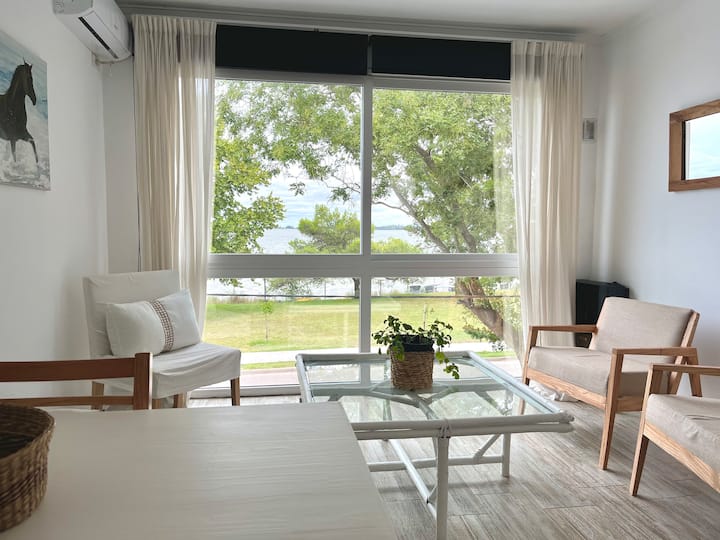 Genial Depto Frente A La Laguna - Chascomús