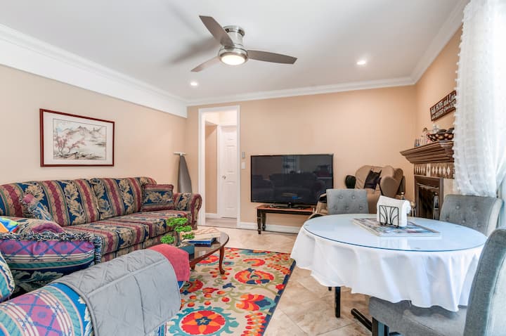 J5~queen+family~kitchenette~culdesac~lake~monthly - Lake Forest, CA