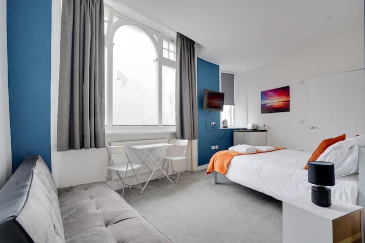 25% Off -Ensuite Double Room/self Check-in/ Wi-fi - Eyemouth