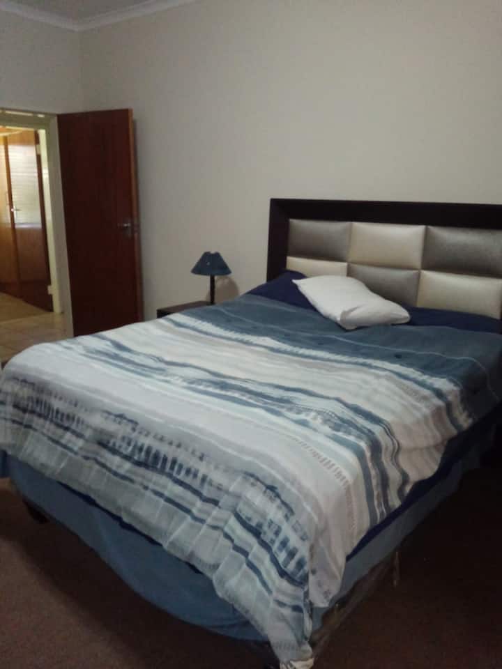 Blue Room - Mooinooi