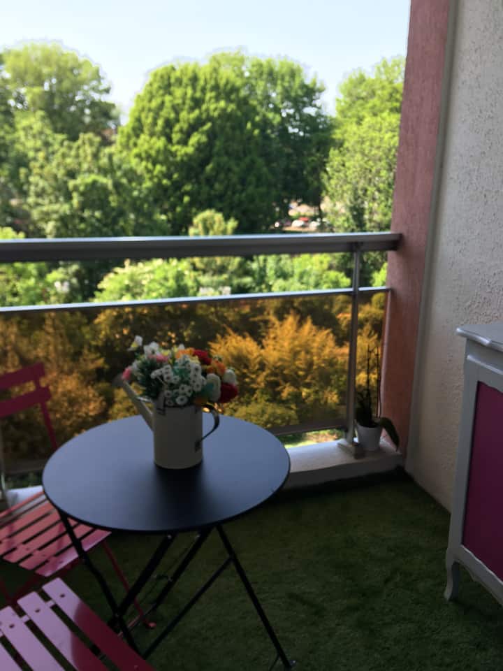 Appartement Entier Avec Loggia Dans Résidence - ibis budget Nevers Varennes Vauzelles
