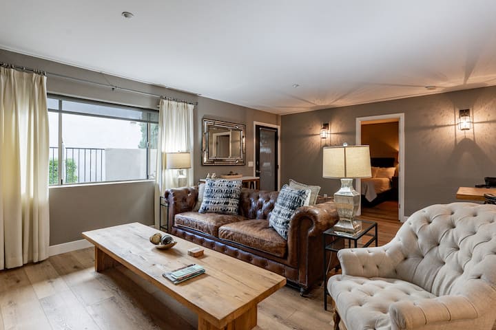 Amazing! Old Town 2 Bed W/ Patio & Pool! - Scottsdale, AZ