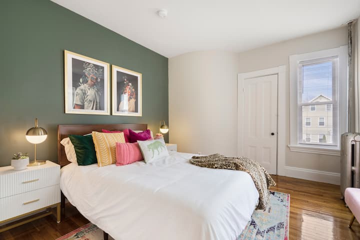 Downtown Beverly Minutes To Salem+train W/parking - Salem