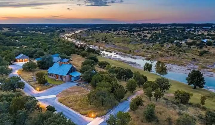 Private River Access + Wine Country + Dark Skies - Johnson City, TX