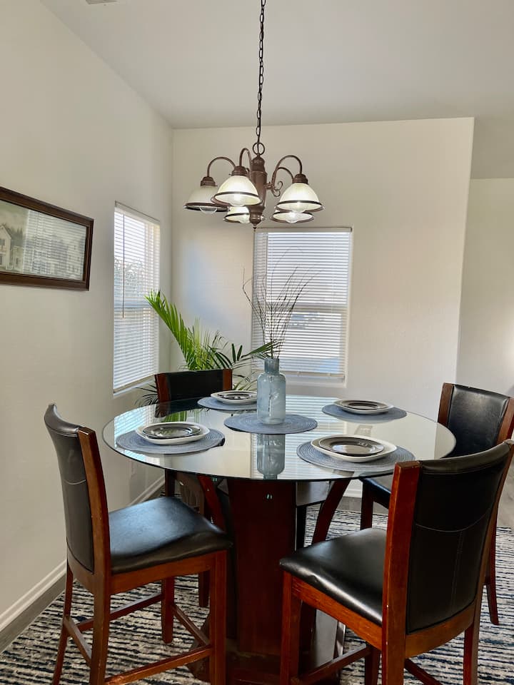 Traveling Professionals House - Lancaster, CA