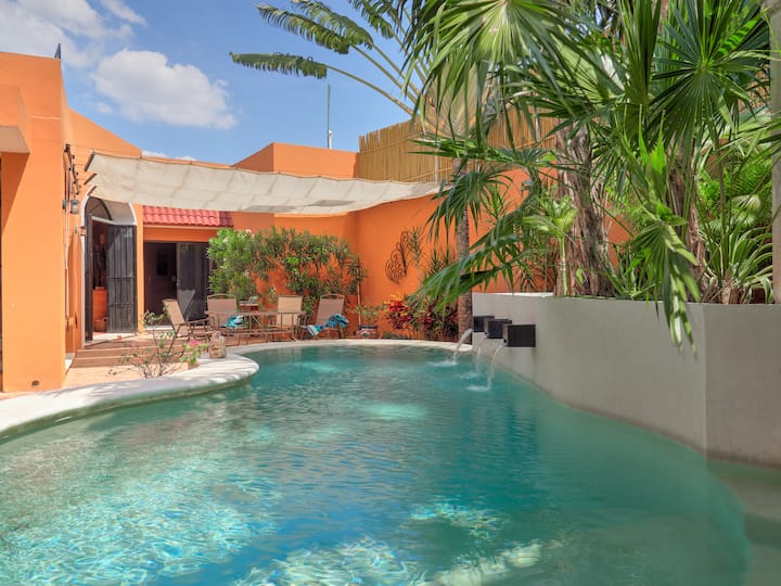 Casa Naranja In Santa Ana With Gorgeous Pool! - Mérida