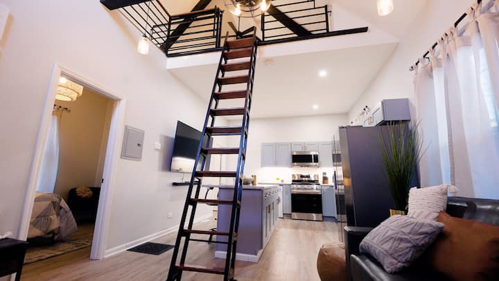 May: Private Loft Apartment - 15 Min From Downtown - Chicago