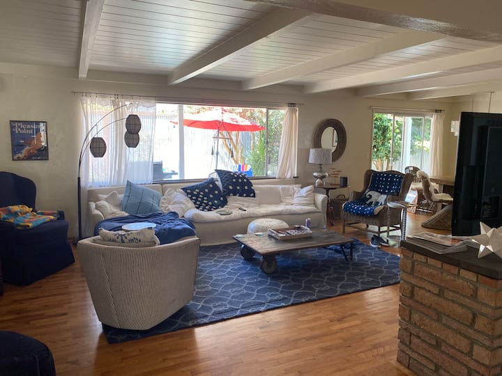 Charming Capitola Beach House - Capitola, CA