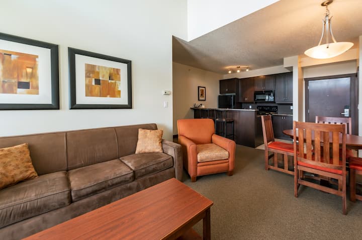 Penthouse King Suite | Hot Tub | Bbq - Fernie