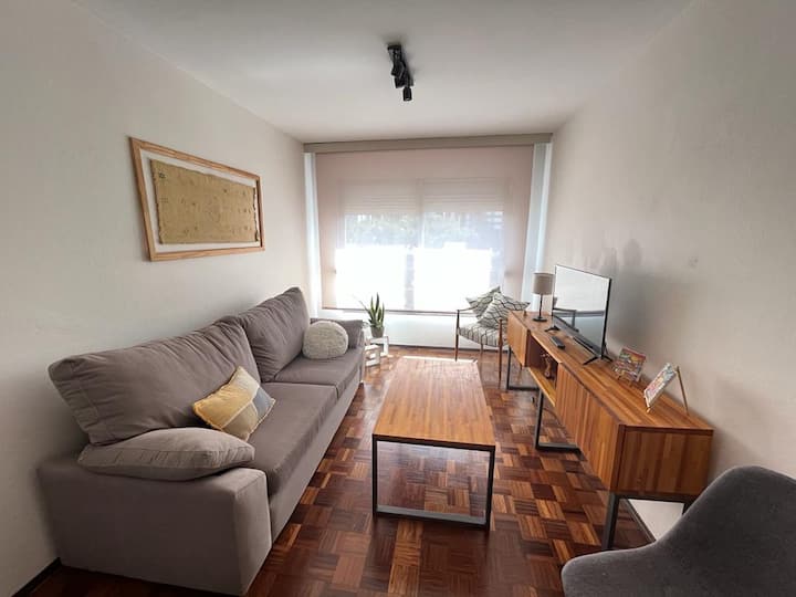 Luminoso Apartamento En Palermo - Montevideo