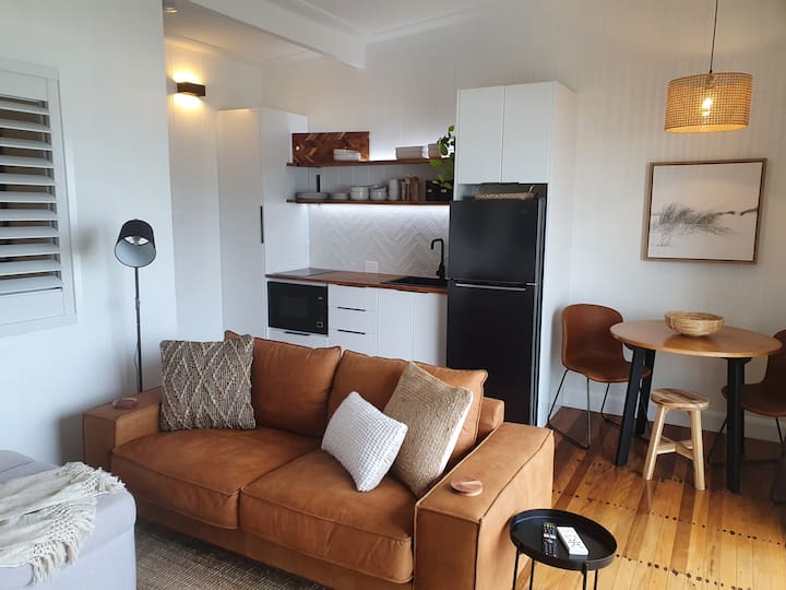 Saltwater Apartments - Sea View Apartment - Lake Cathie