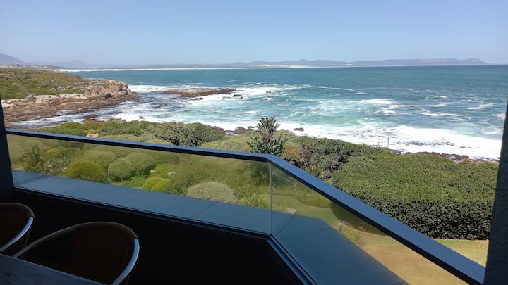 Bayview 305b - Hermanus