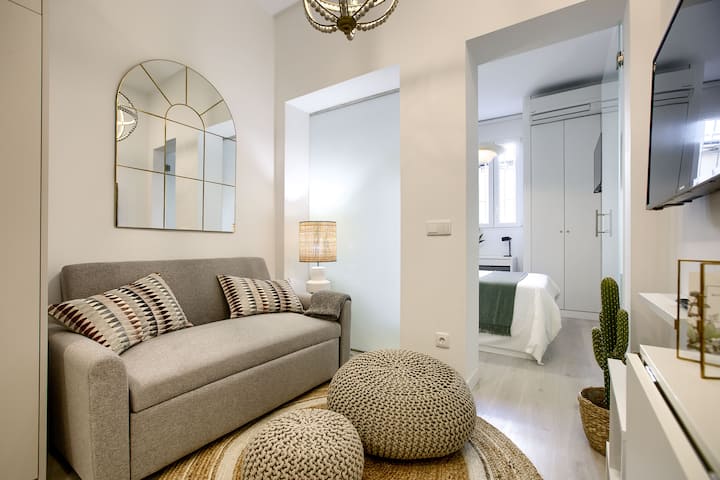 Cute&center&small Apartment*el Patio De Chueca - Madrid