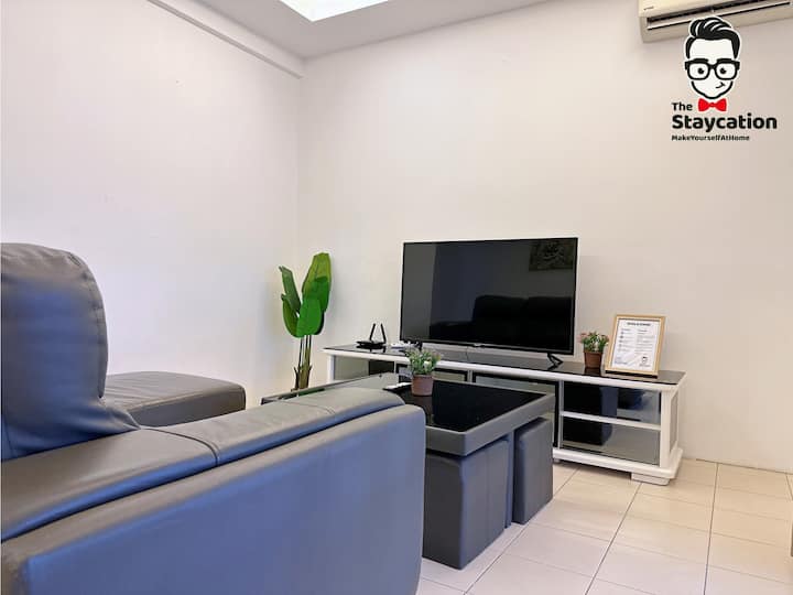 Staycation Homestay 15 Kch City Mall Nr Batu Kawa - Sarawak
