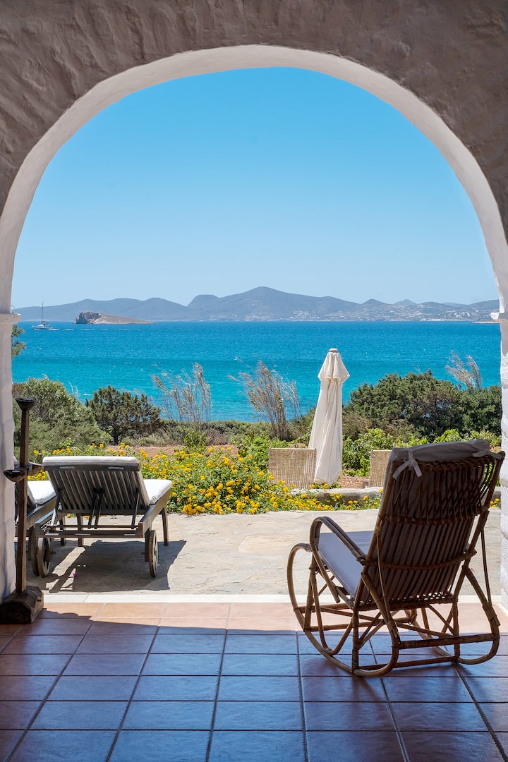 Seaside Dream Villa, Waterfront Villa In Paros - Antiparos