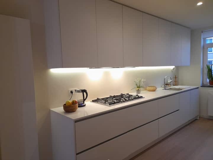 5 Bedrooms + Parking | Herentals Center, Long-term - Provincie Antwerpen