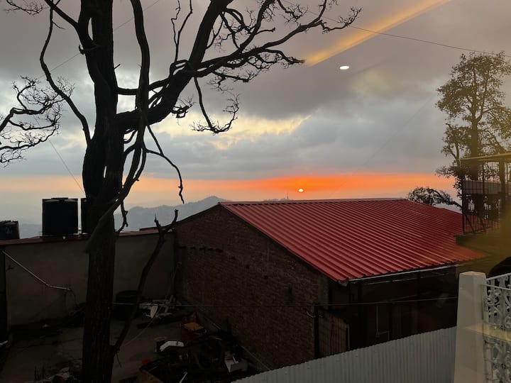 The Warrick Luxe Homestay, 5 Mins Mall Road Shimla - Shimla