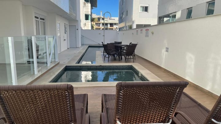 Amplio Departamento Con Piscina - Florianópolis