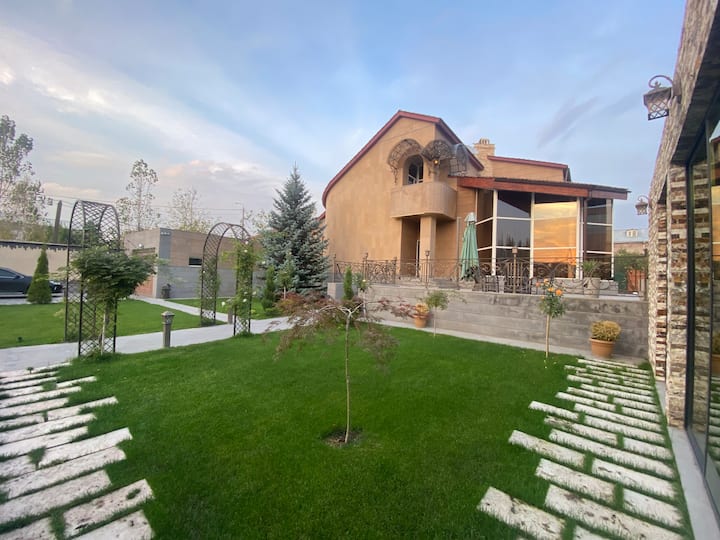 Bagrevand Guest House - Yerevan