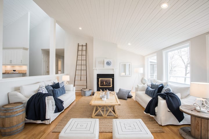 The Montauk | 6 Bedroom | Waterfront - プリンスエドワード