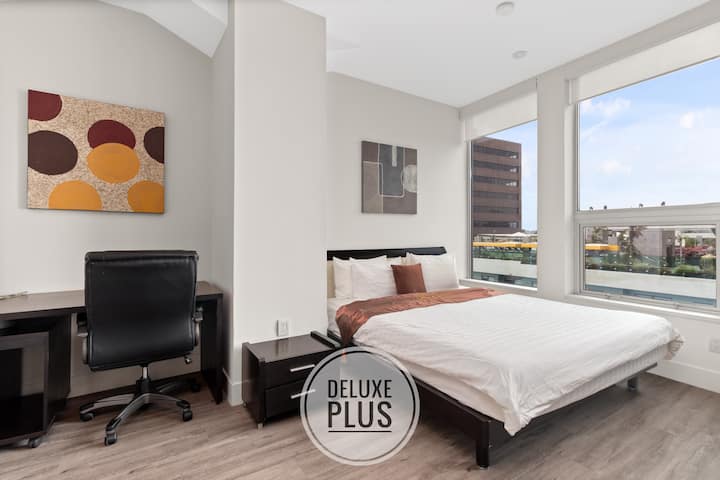 Two Bedroom Penthouse Style - Los Angeles, CA