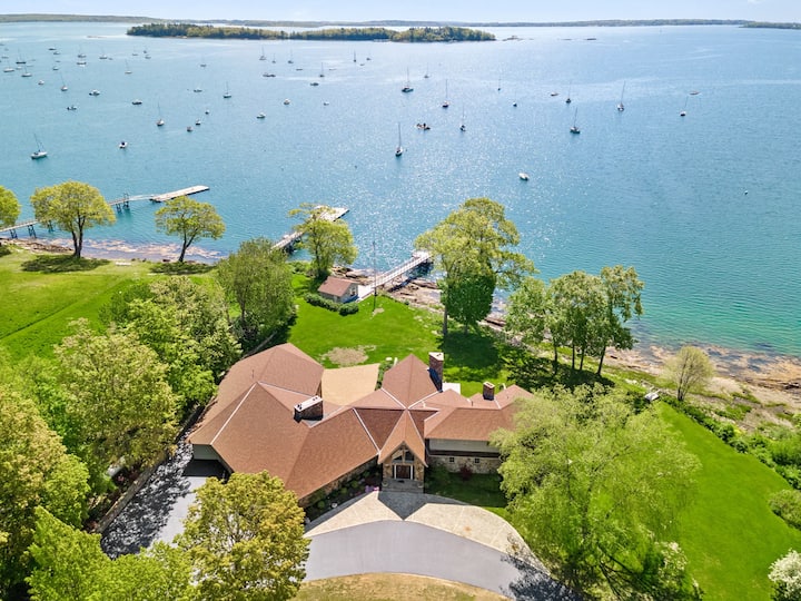 Luxury Oceanfront Estate - Long Island, ME