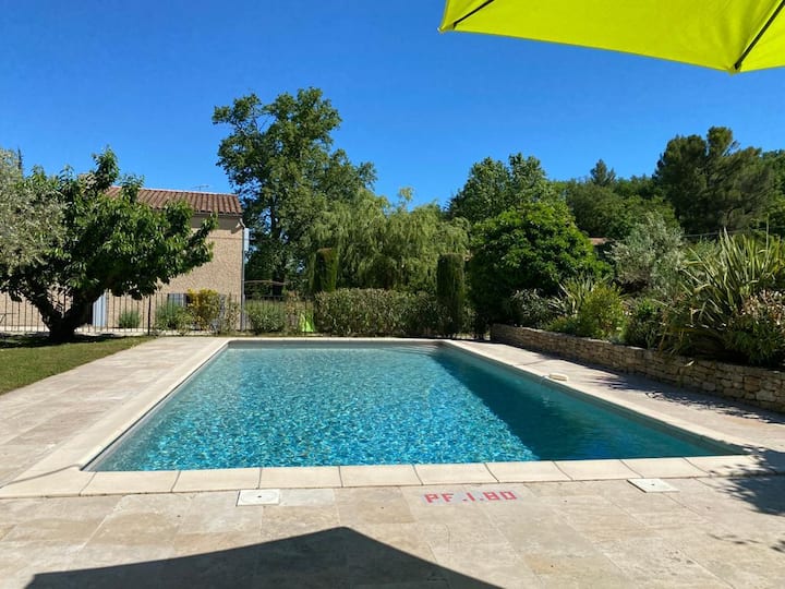 Gîte Studio Avec Terrasse - Venasque