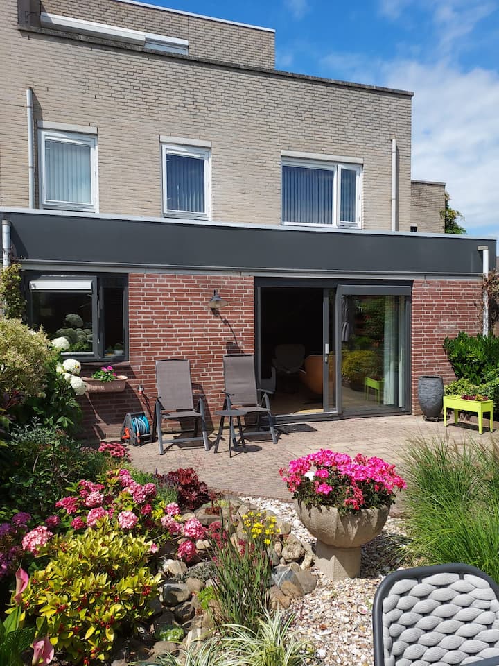 Small, Cozy Room In Voorhout - Noordwijkerhout