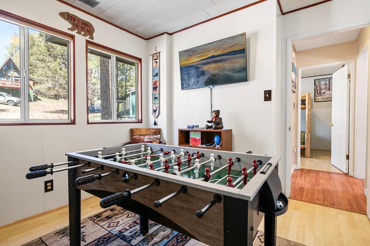 New Hot Tub • Arcade • Near Zoo • Fully Fenced - Big Bear Lake, CA
