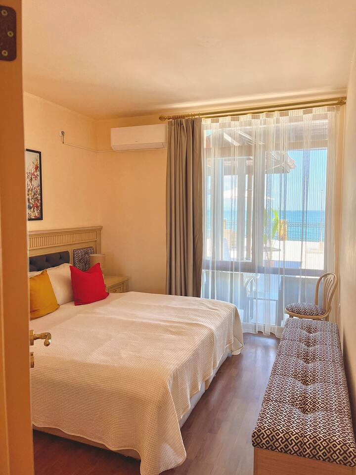 Apartment Directly At The Sea With Pool 2.1 - Sozopol