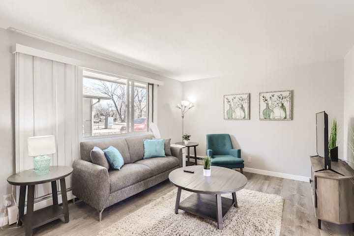 Cozy Noco Apt / Short Getaways, Extended Stays - Loveland, CO
