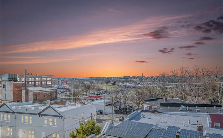 3 Br/3 Ba Rooftop Palace In Dc - Washington, D.C.