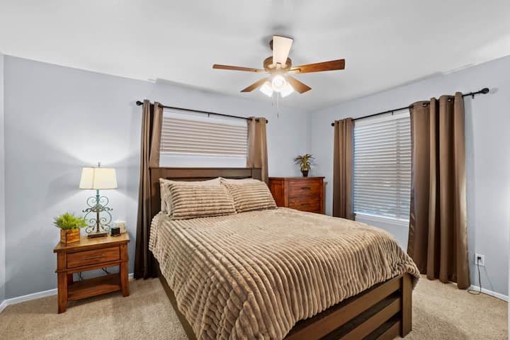 Spacious 3 Bed Home 3 Living Rms - Leasburg Dam State Park, Radium Springs