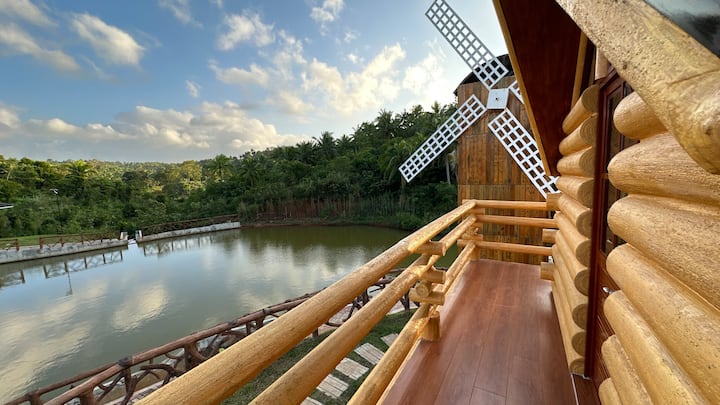 Cavinti Highlands | Log House (Unique) - Lumban