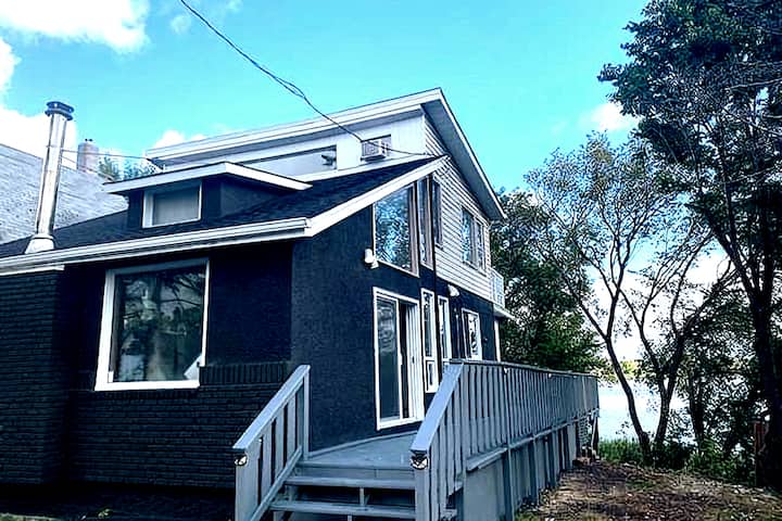Stunning Views-cabin Style River Side Property - Winnipeg