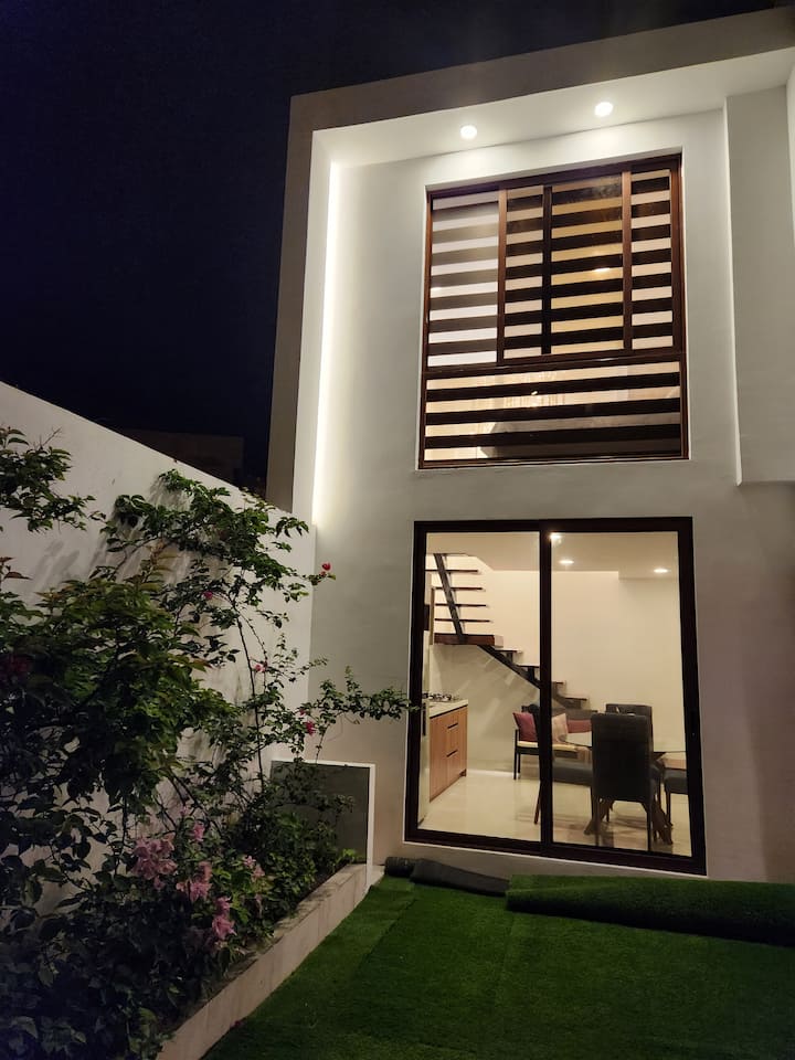 Loft Moderno En Exclusiva En Urbanización, Piscina - Manta