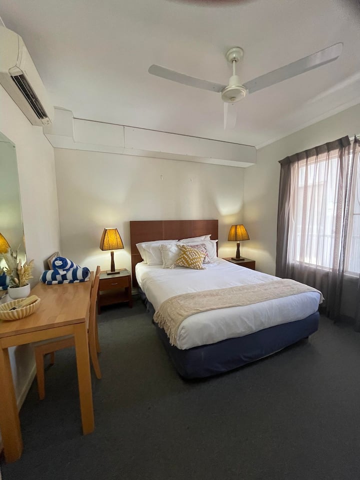 Top End! Cullen Bay Waterfront Apartment - Darwin