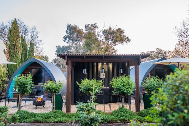 Jen’s Garden Pods - Two - 格里菲斯