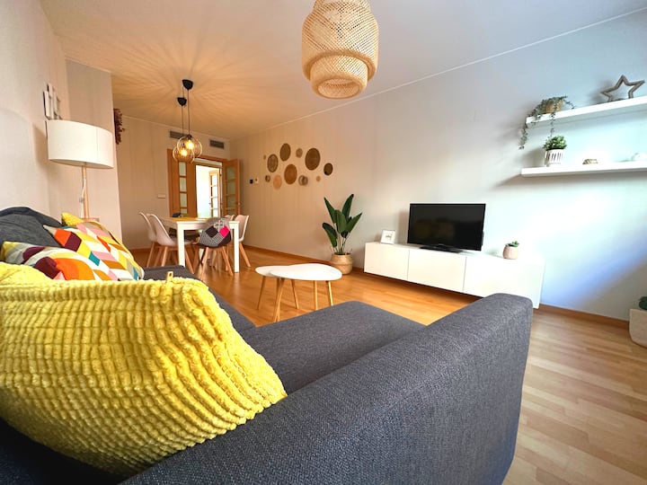 Dos Torres La Comarca C  Free Parking - Zaragoza, España