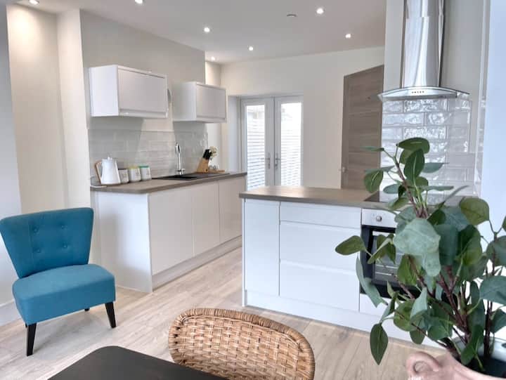 Beachside Apartment Porthcawl - Kenfig Pool
