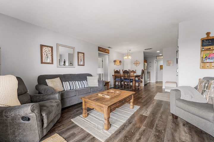 Minutes To The Lake And Sdc - 布蘭森