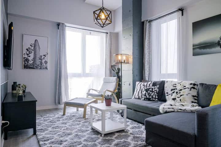 Buchanan *201* - Midtown Condo Luxe + Gym - Montreal