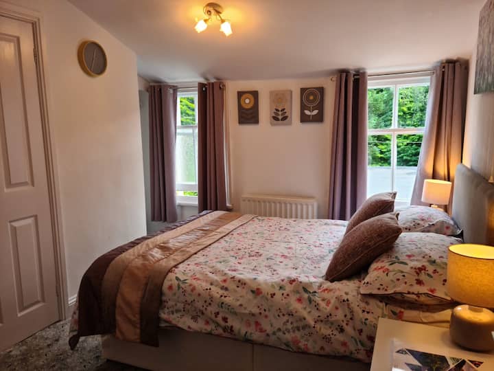 Charnwood - Cottage Room 1 - Keswick
