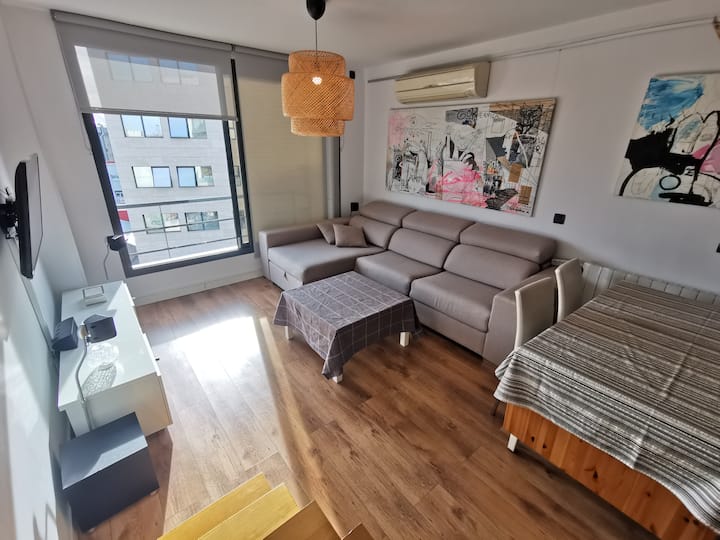 Apartamento Moderno, Céntrico Con Aparcamiento - Madrid