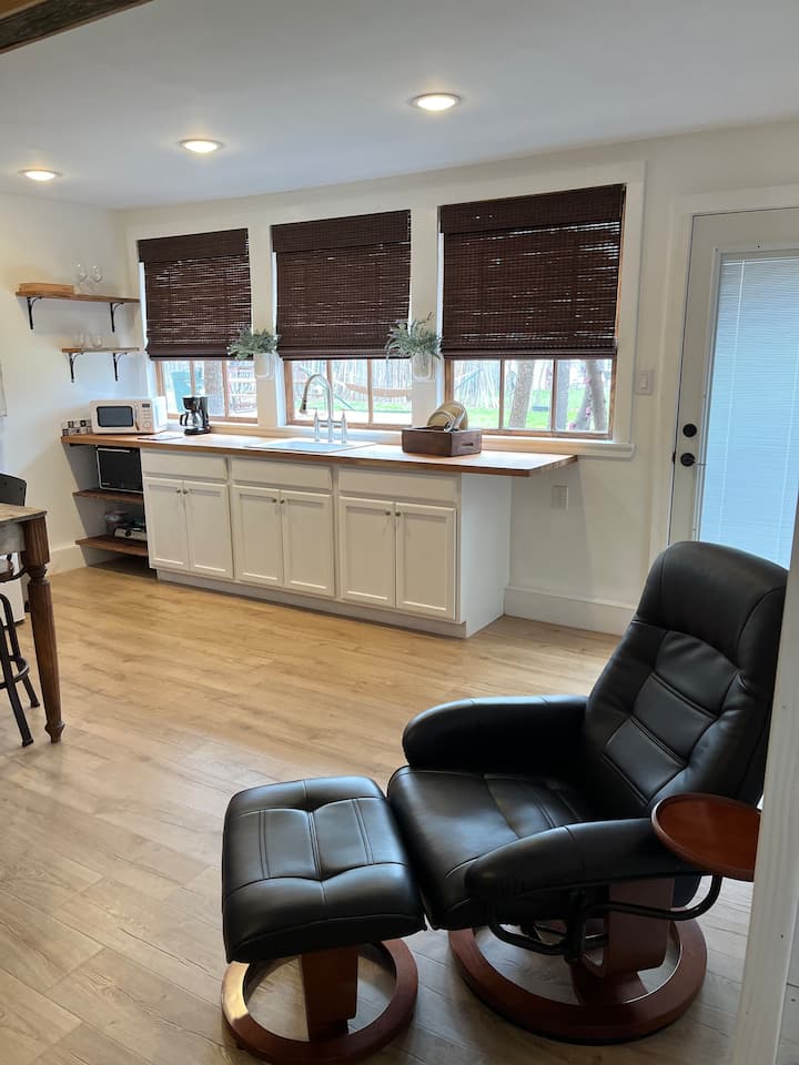 Cozy Guest Cottage In Town - Kerrville, TX