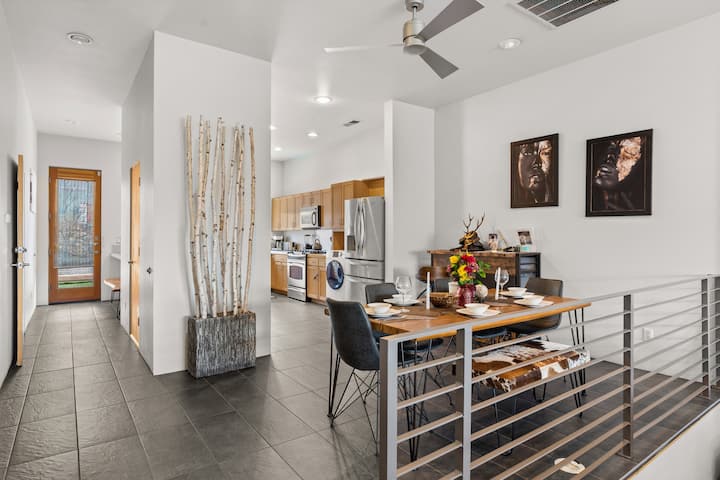 Kingbed | 100”hdtv's | Safe | Clean | Gated | Ent. - Albuquerque, NM