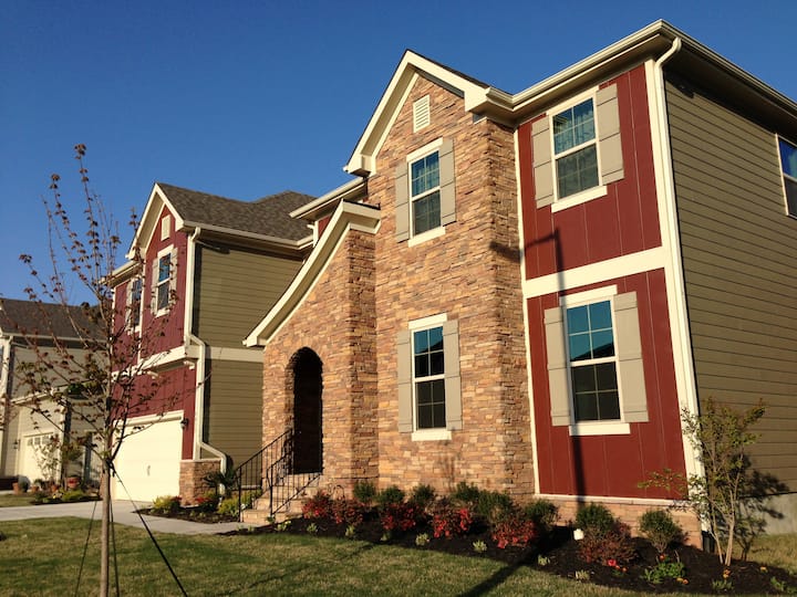 Large, Peaceful Home Near Unc/duke/rdu Airport - Chapel Hill, NC