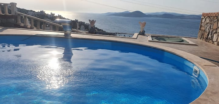 Bodrum Adabükü öZel Havuzlu Plajlı Manzaralı Villa - Güllük