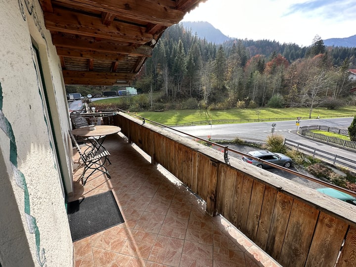 Fewo For 4 | Family Friendly | Balcony | Playroom - Sudelfeldpass